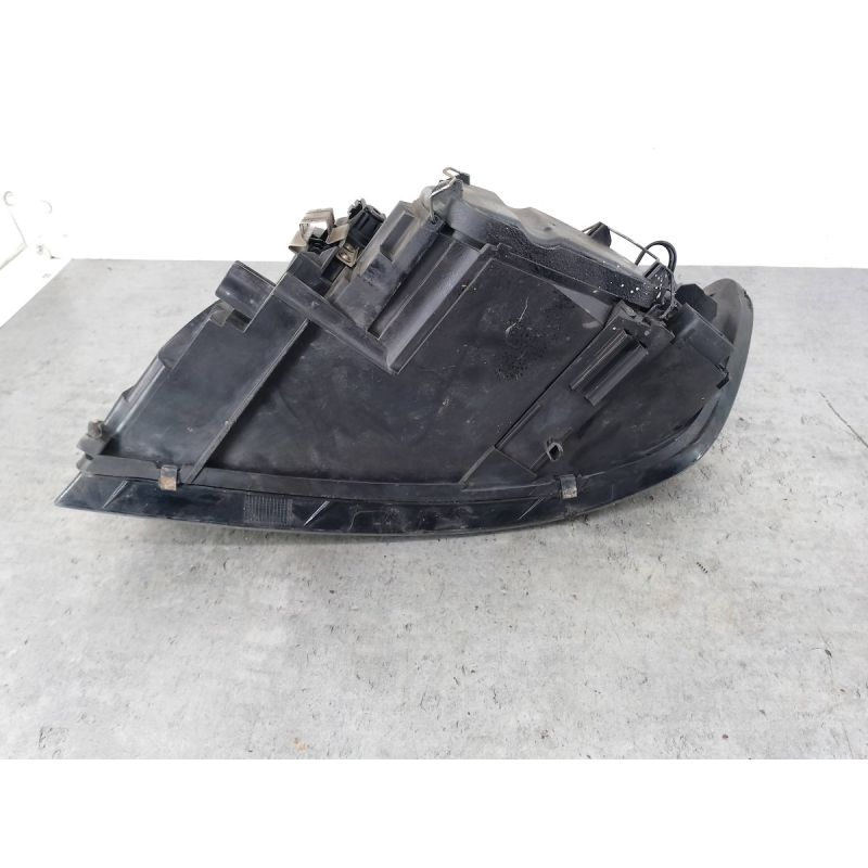 LAMPA PRZÓD PRAWA XENON VOLVO V50 2.0 D 136KM 2.0 D 2007 30698890 ...