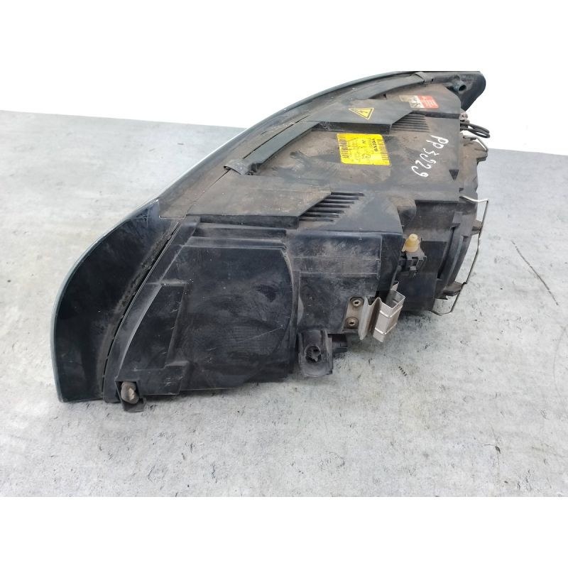 LAMPA PRZÓD PRAWA XENON VOLVO V50 2.0 D 136KM 2.0 D 2007 30698890 ...