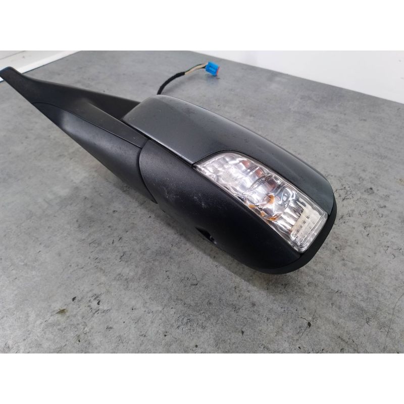 LUSTERKO LEWE VOLVO V50 2.0 D 136KM 2.0 D 2007 455-16 136 3929 używane ...